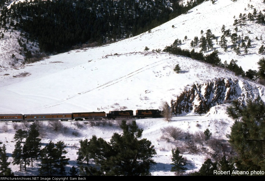 DRGW 3125 and 3122 Lead the Skv-Train Through Coal Creek Canyon